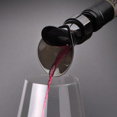 China Shatterproof Reusable Wine Pourer Stopper 2 In 1 Easy To Use FDA for sale