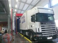 China Automatic Brush Truck Bus Washing Machine For Hot Dipped Galvanized Steel Frame for sale