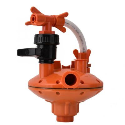 China Chicken Layer Cage Water Line Pressure Regulator 8-10ml / min for sale