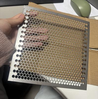 China Perforated  Various Shapes Hole Stainless Steel 201 304 316 Sheets for Baking Drying for sale