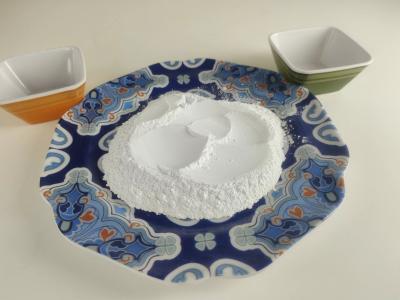 China Tablewares Melamine Shinning Powder 99.85% Purity Colorful Industrial Grade for sale