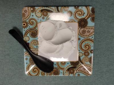 China Low Moisture Tableware Melamine Glazing Powder 130-150℃ Melting Point 0.1% Max for sale