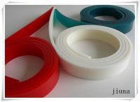 China Red Green Solvent Resistant PU Squeegee for Screen Printing 4 Meter Length 35A-95A Hardness Anti-Oil for sale
