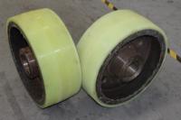 China Coating Polyurethane Wheels Wear Resistant Industrial Bisque With Iron Core for sale