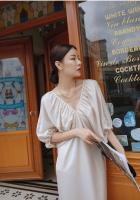 China Five Point Sleeve Loose Women'S Beachwear Dresses Backless Stitching French Style Dress for sale
