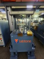 China SKM800 Bump Test Machine For Repeated Bump Testing Of Components And Electronic for sale
