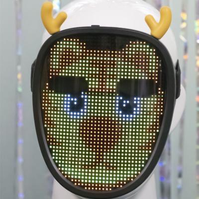 China 17x14.5x3.5cm Smart LED Face Mask Gift For Kids 10 Dynamic 40 Static Image for sale