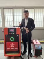 China 1000W Handheld Laser Cleaning Machine High Power For Cladding Layer Removal for sale