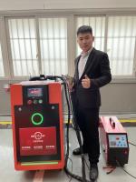 China Non Contact Type Handheld Laser Cleaning Machine 100W 200W 300W for sale