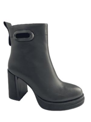 China LADY LEATHER BOOTS for sale