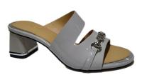 China Women's Leather Slide Mule Sandals, Gold Horsebit Buckle Two Strap Block Heel Slip On Summer Sandals for sale
