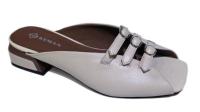 China Ladies Leather Sandals for sale