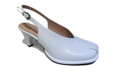 China Ladies Leather Sandals for sale