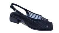 China Ladies Leather Sandals for sale