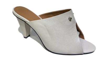 China Ladies Leather Sandals for sale
