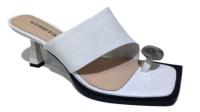 China Ladies Leather Sandals for sale