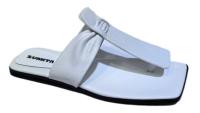 China Ladies Leather Sandals for sale