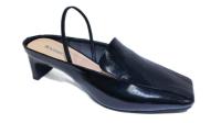 China Ladies Leather Sandals for sale