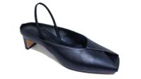 China Ladies Leather Sandals for sale