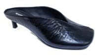 China Ladies Leather Sandals for sale