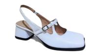 China Ladies Leather Sandals for sale