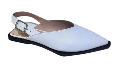 China Ladies Leather Sandals for sale