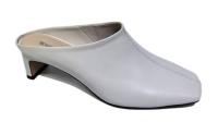 China Ladies Leather Sandals for sale