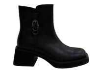 China Ladies Leather Boots for sale