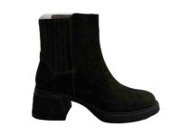 China Ladies Leather Boots for sale