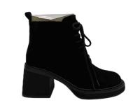 China Ladies Leather Boots for sale
