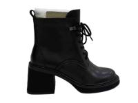 China Ladies Leather Boots for sale