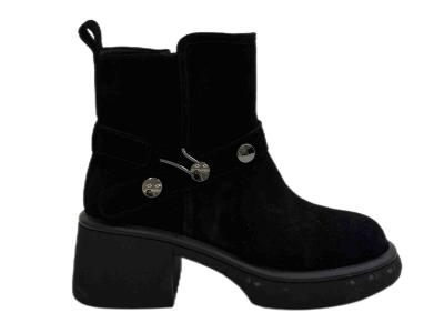 China Ladies Leather Boots for sale