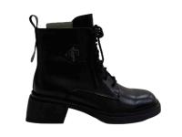 China Ladies Leather Boots for sale