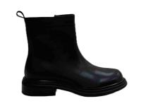 China Ladies Leather Boots for sale
