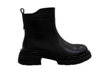 China Ladies Leather Boots for sale