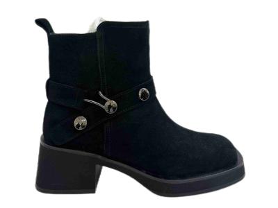 China Ladies Leather Boots for sale