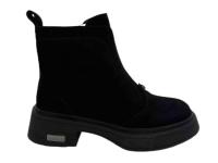 China Ladies Leather Boots for sale