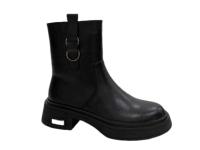 China Ladies Leather Boots for sale