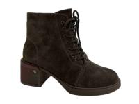 China Ladies Leather Boots for sale