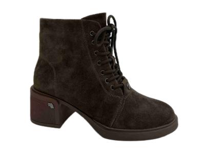 China Ladies Leather Boots for sale