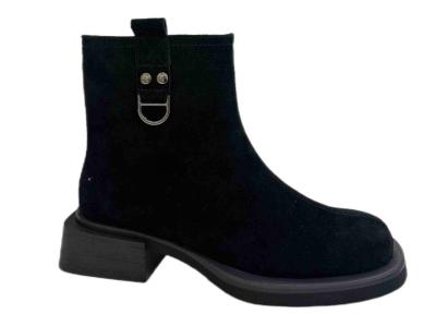 China Ladies Leather Boots for sale
