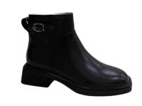 China Ladies Leather Boots for sale