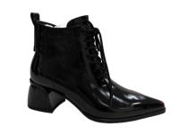 China Ladies Leather Boots for sale
