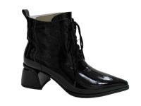 China Ladies Leather Boots for sale