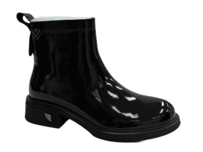 China Ladies Leather Boots for sale
