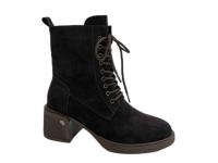 China Ladies Leather Boots for sale