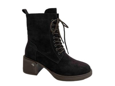 China Ladies Leather Boots for sale