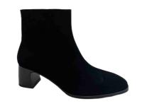 China Ladies Leather Boots for sale
