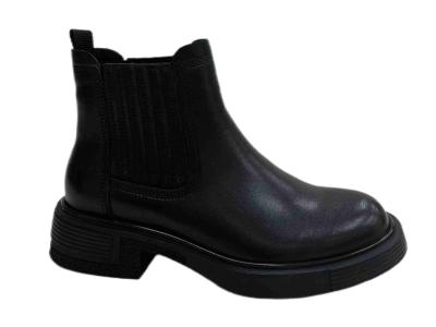 China Ladies Leather Boots for sale
