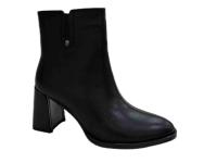 China Ladies Leather Boots for sale